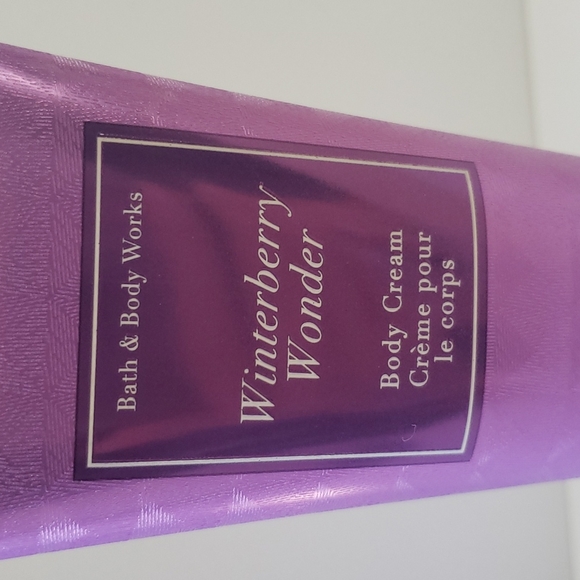 Bath & Body Works | Bath & Body | 325 Bath Body Works Winterberry Wonder Body Cream | Poshmark